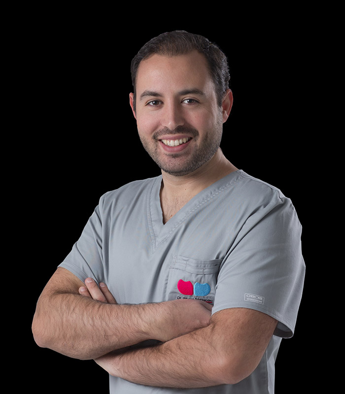 biografia-doctor-pinero_clinica-dental-armonia - Clinica Dental Armonía